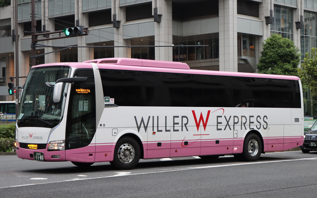 WILLER EXPRESS: exhaust note.