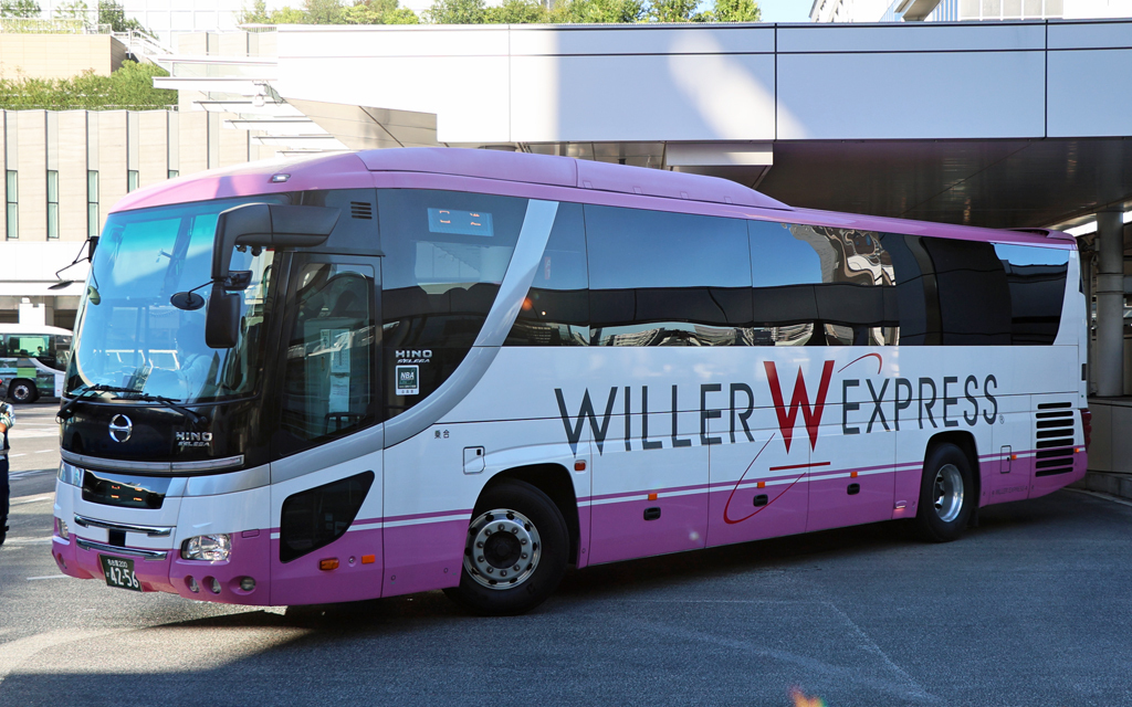 WILLER EXPRESS 名古屋200か4256: exhaust note.
